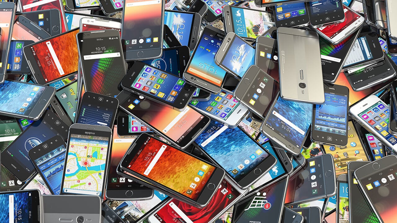 Imate stari mobitel u ladici? Evo kako ga možete iskoristiti - Bajtbox