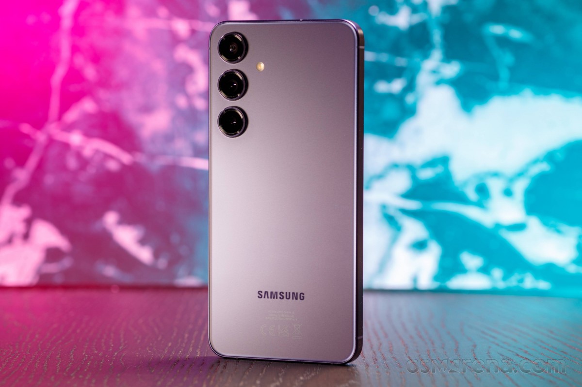 Samsung misli da je 128 GB memorije na flagship telefonima dosta? - Bajtbox